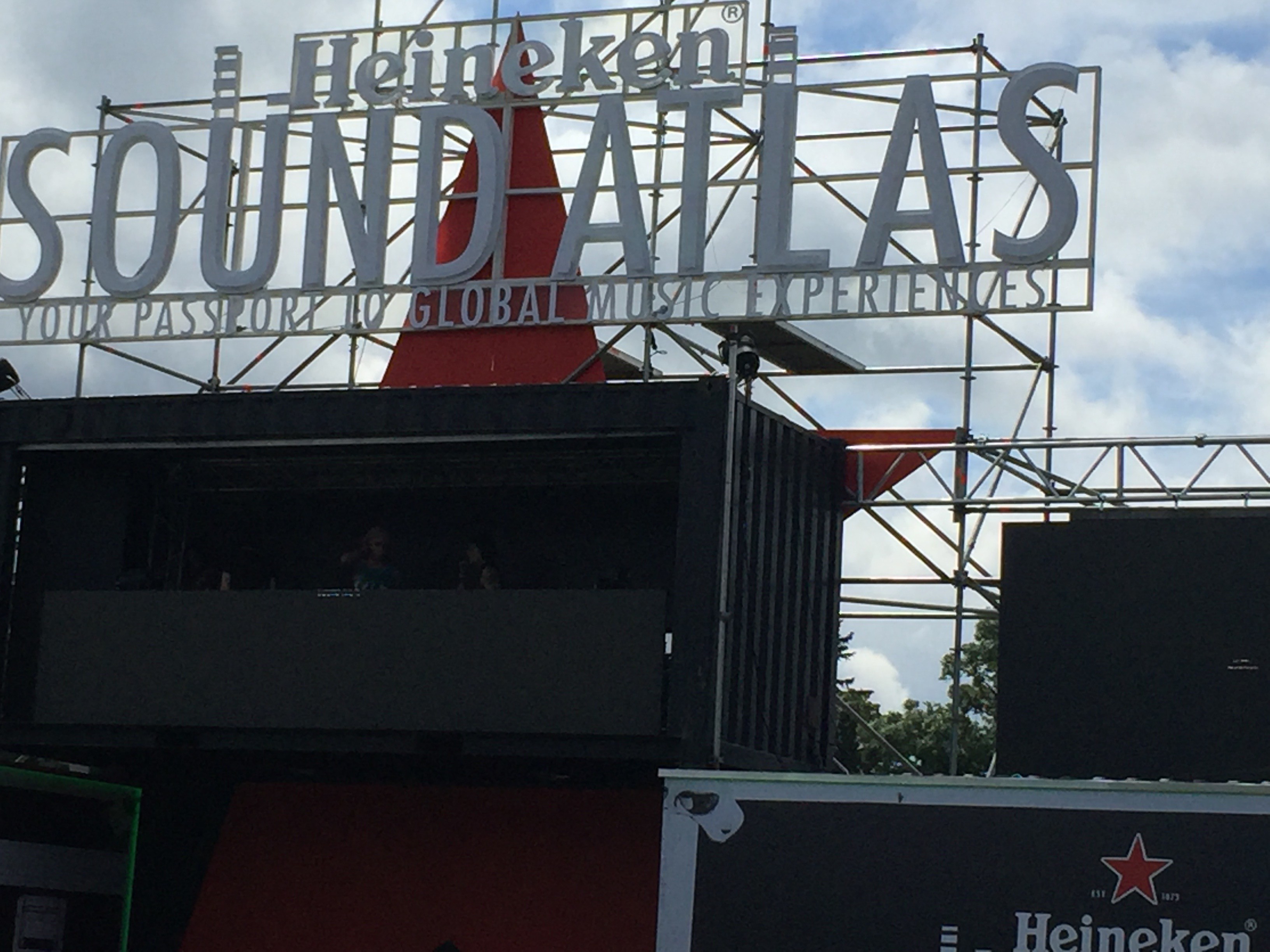 Longitude, Dublin - Case Study - Sk8hire